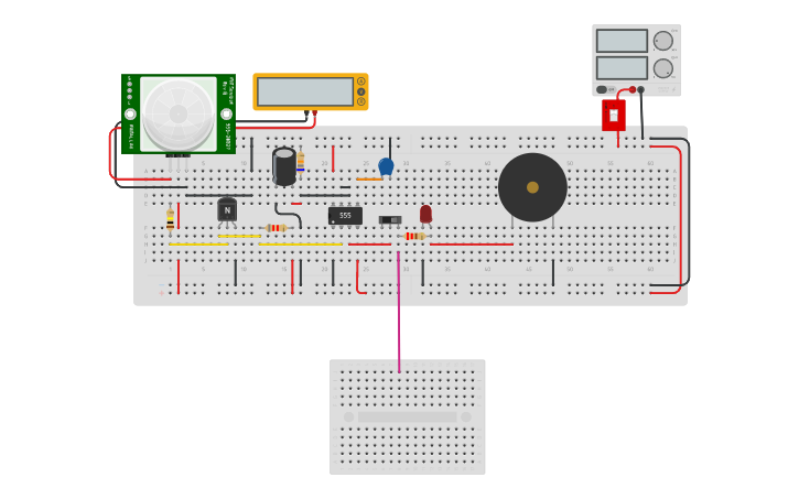 Circuit Design Sensor Gerak Tinkercad