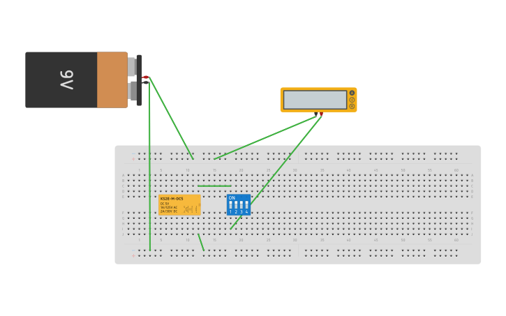 Circuit design test relais | Tinkercad