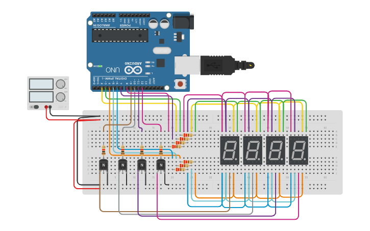 Circuit design Copy of 7 Seg Display - CatodoComum - Tinkercad