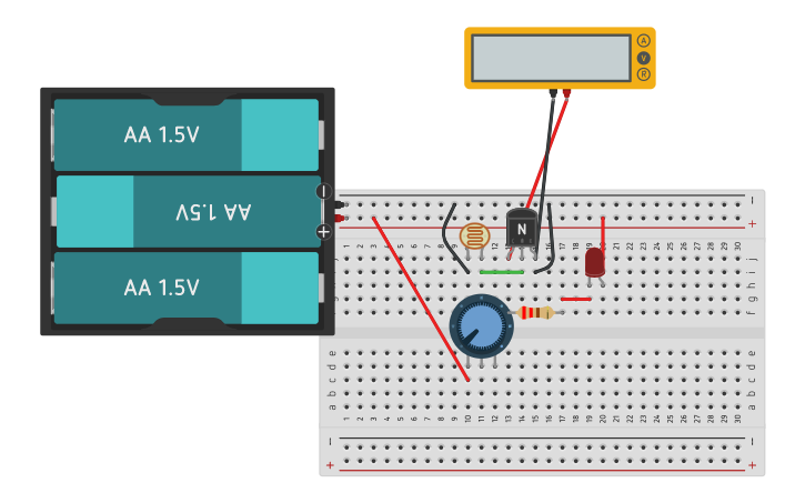 Circuit design Práctica 5 desafio 1 - Tinkercad