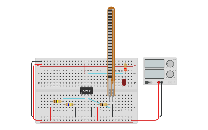 Circuit design Isaiah C. - Flex Sensor Comparator - Tinkercad